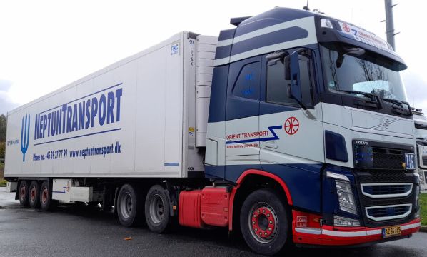 Volvo FH4 Globetrotter XL 6x2 TAG Axle Reefer Trailer 3 Axle 'Orient ...